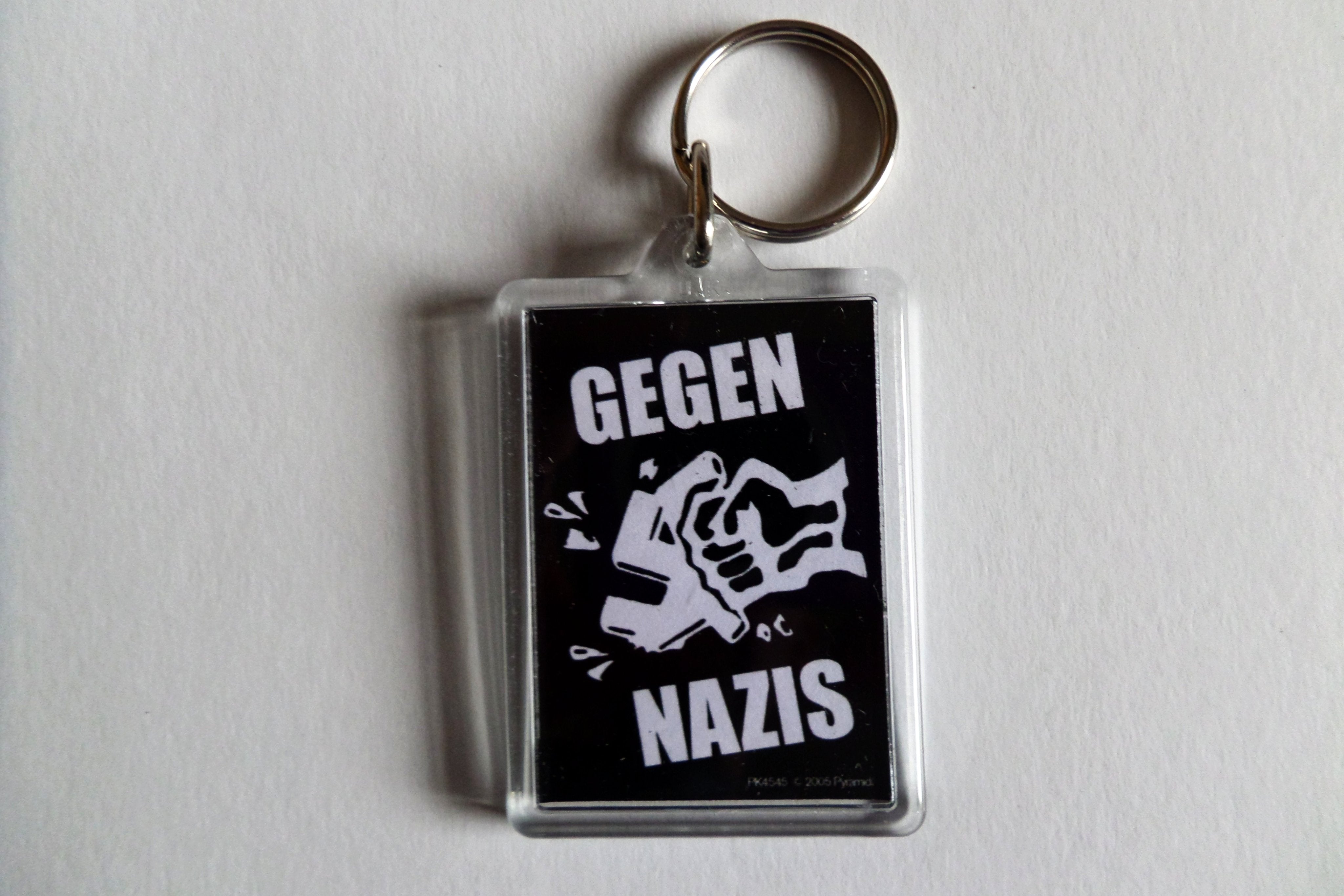 GEGEN NAZIS anarcho punk KEYRING anti nazi anti fascist – Savage Amusement